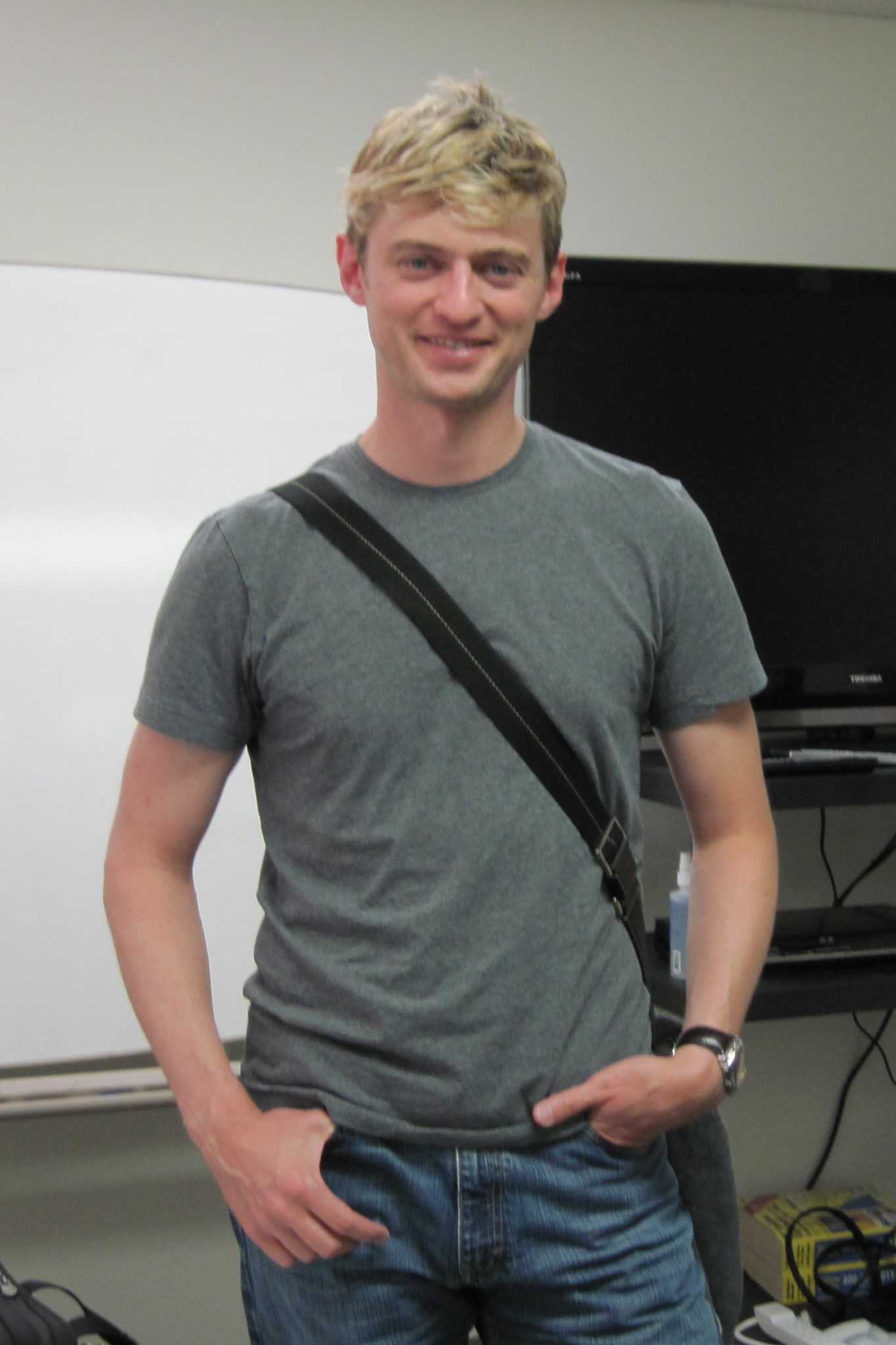 Itachi Uchiha’s Voice Actor in Naruto: Hideo Ishikawa & Crispin Freeman